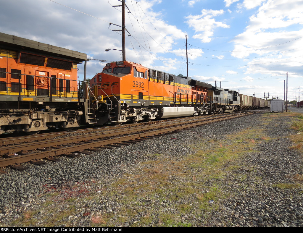 BNSF 3992